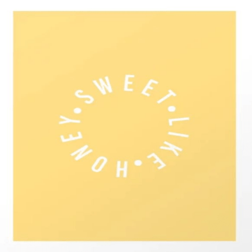 Cute Roblox Decal IDs (Perfect for Bloxburg Pictures) | Roblox Den